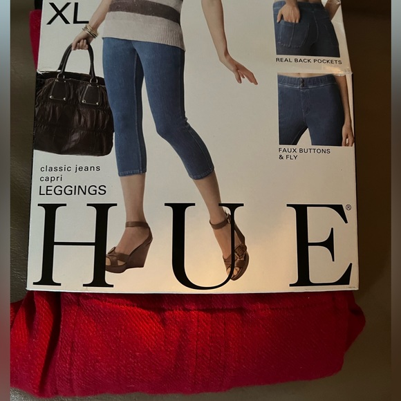 HUE | Pants & Jumpsuits | Nwt Hue Womans Jean Capri Leggings Color Red ...